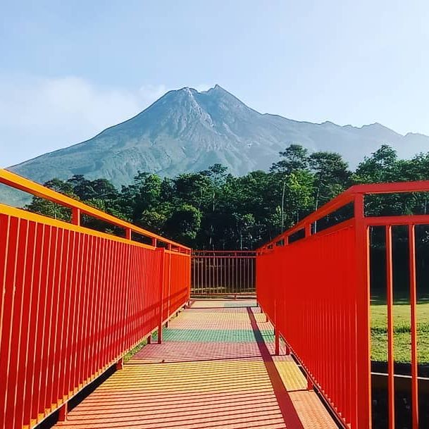 Lokasi Wisata Dan Gathering Dengan View Keren Di Lereng Gunung Merapi ...